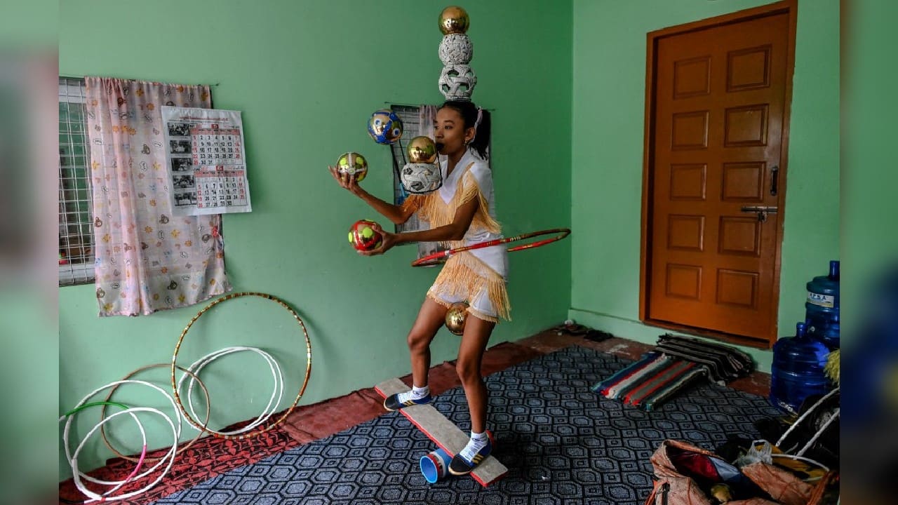 Myanmar grandfather on mission to revive juggling art