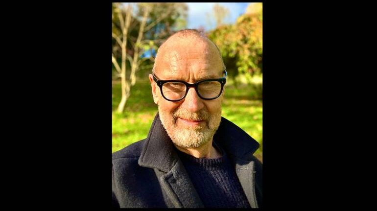 Nicholas Evans, author of 'The Horse Whisperer', dies at 72
