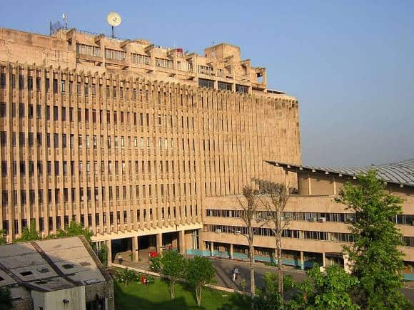 IITs see up to 75% jump in pre-placement offers for 2023 batch