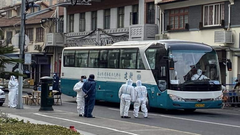 Emotion-sensing wristbands introduced for Beijing bus drivers. Experts ...