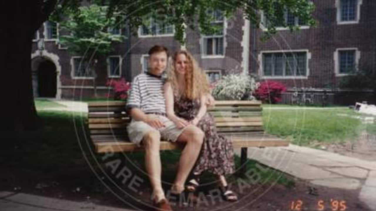 Elon Musk's college girlfriend is auctioning off his previously unseen ...