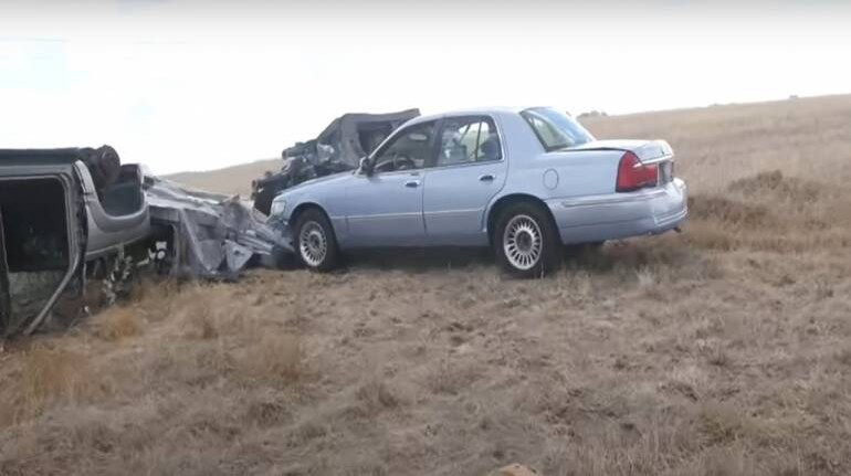 Watch Youtubers Car Crash Experiment To Check If Iphones Crash
