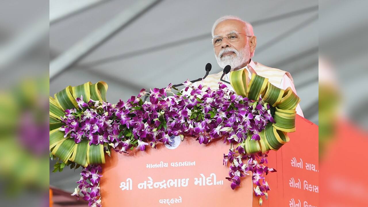 Modi Gujarat Visit: Prime minister holds roadshow and lays foundation ...