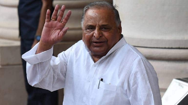 Mulayam Singh Yadav’s political ‘daav pech’ stunned friends and foes alike