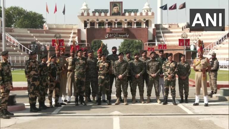 BSF maintaining strict vigil along India-Pak border in Rajasthan ...