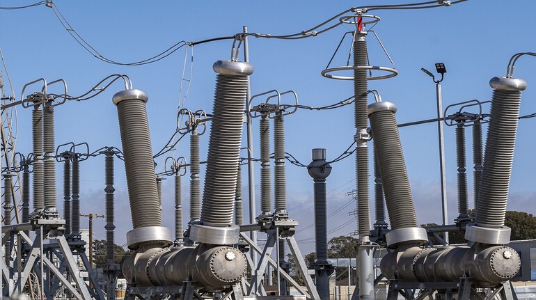 Macquarie starts $2 billion global battery business in electrification race