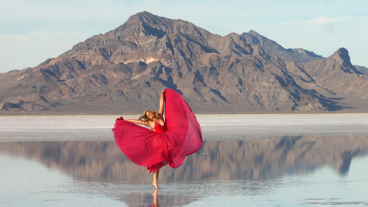 These pictures of Utah salt flats will leave you in awe | Moneycontrol News
