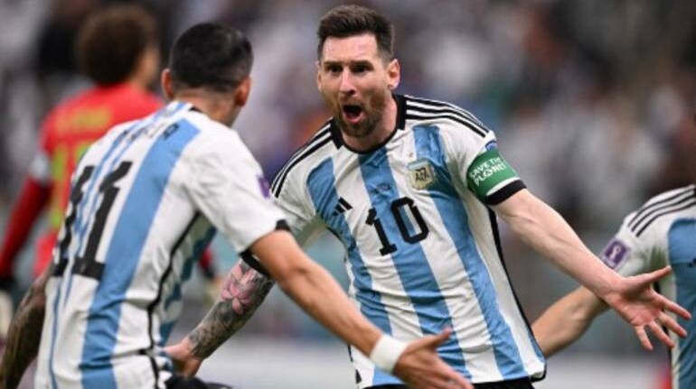 Argentine fans find faith again after Lionel Messi leads World Cup ...