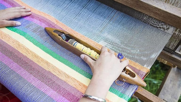 Centuries-old 'Namda' craft of J&K weaving its way back to lost glory
