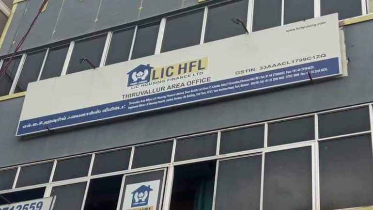 LIC Housing slumps as Q2 Net disappoints street despite lower provisions