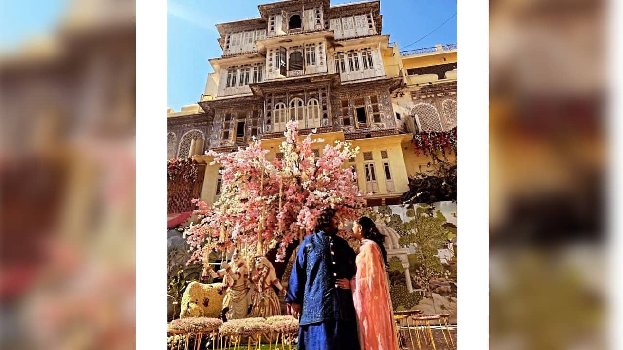 Anant Ambani and Radhika Merchant get engaged in Rajasthan: See Pics ...