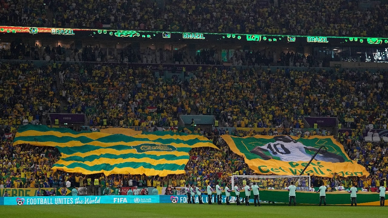 In Pics | Football legend Pele's fans keep vigil outside Brazil hospital