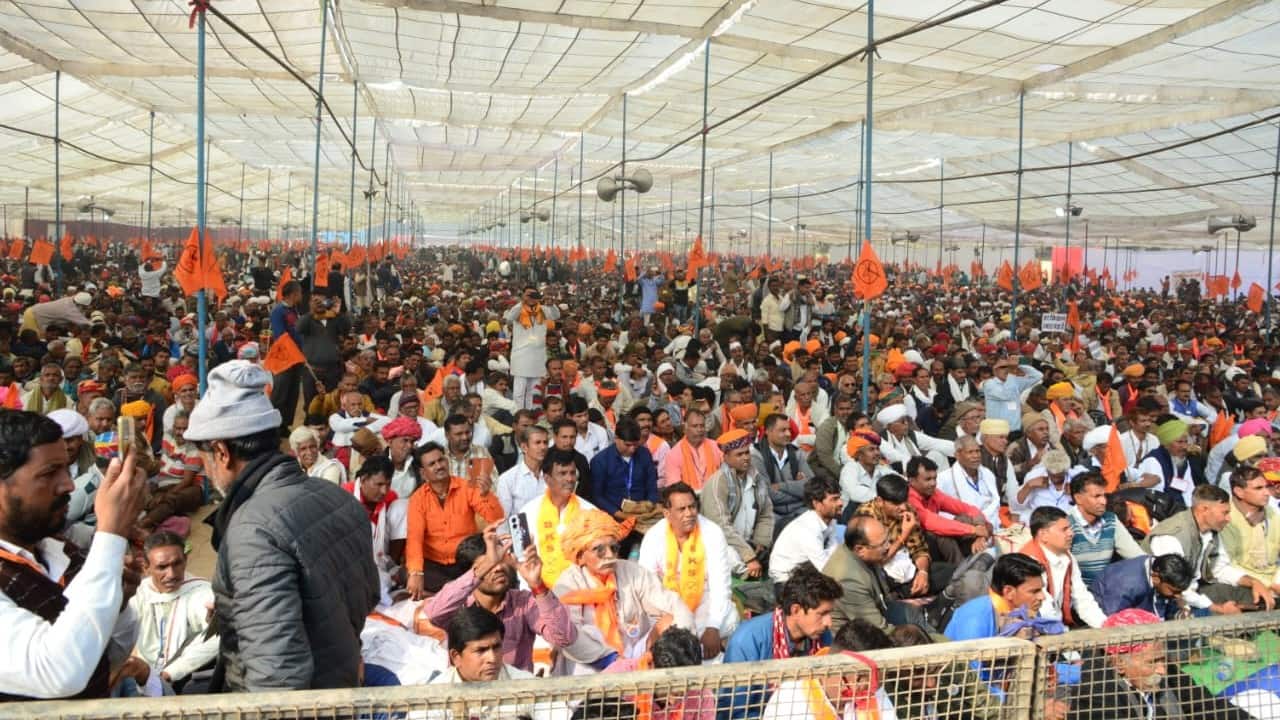Kisan Garjana Rally in Delhi | Farmers stage protest, MSP guarantee top ...