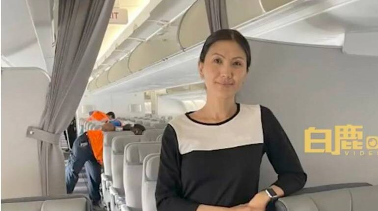 Flight attendant ‘too old’ to work in China gets multiple overseas job ...