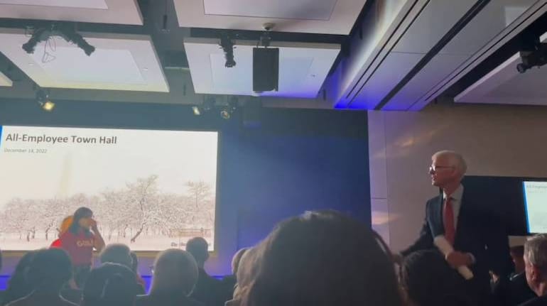 The Washington Post CEO announces layoffs, leaves stage while refusing ...