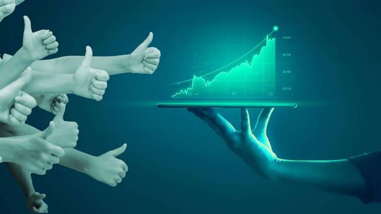 These small-cap favourites of mutual funds fetch up to 202% returns ...