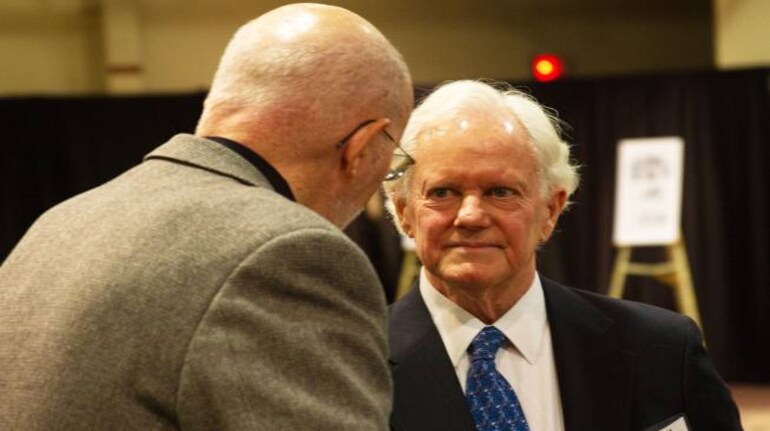 Kansas publisher, Pulitzer chair Edward Seaton dies at 79