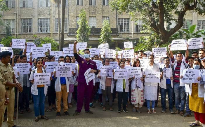 Maharashtra resident doctors call indefinite strike over unmet demands