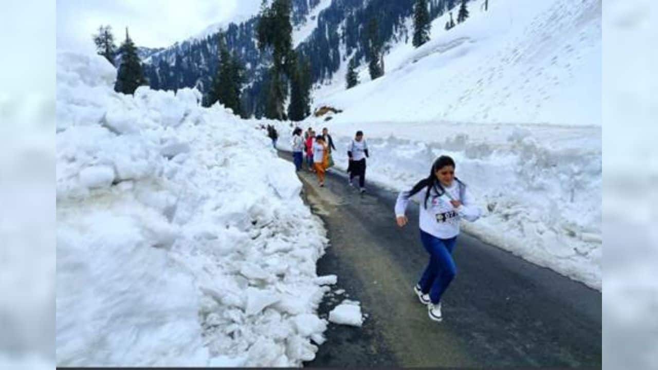 Clocking the miles: First snow marathon held in J&K's Bhaderwah, take a ...