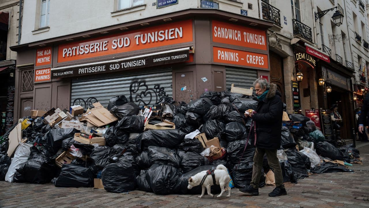 France Pension Reform: Garbage tarnishes Paris luster as pension strike ...