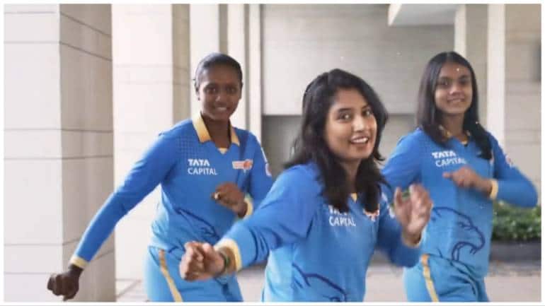 Watch: Mentor Mithali Raj dances with Gujarat Giants players ahead of WPL