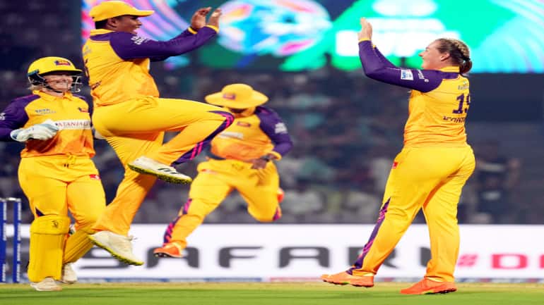 WPL: Harris, Ecclestone seal UP's dramatic last-over win vs Gujarat Giants