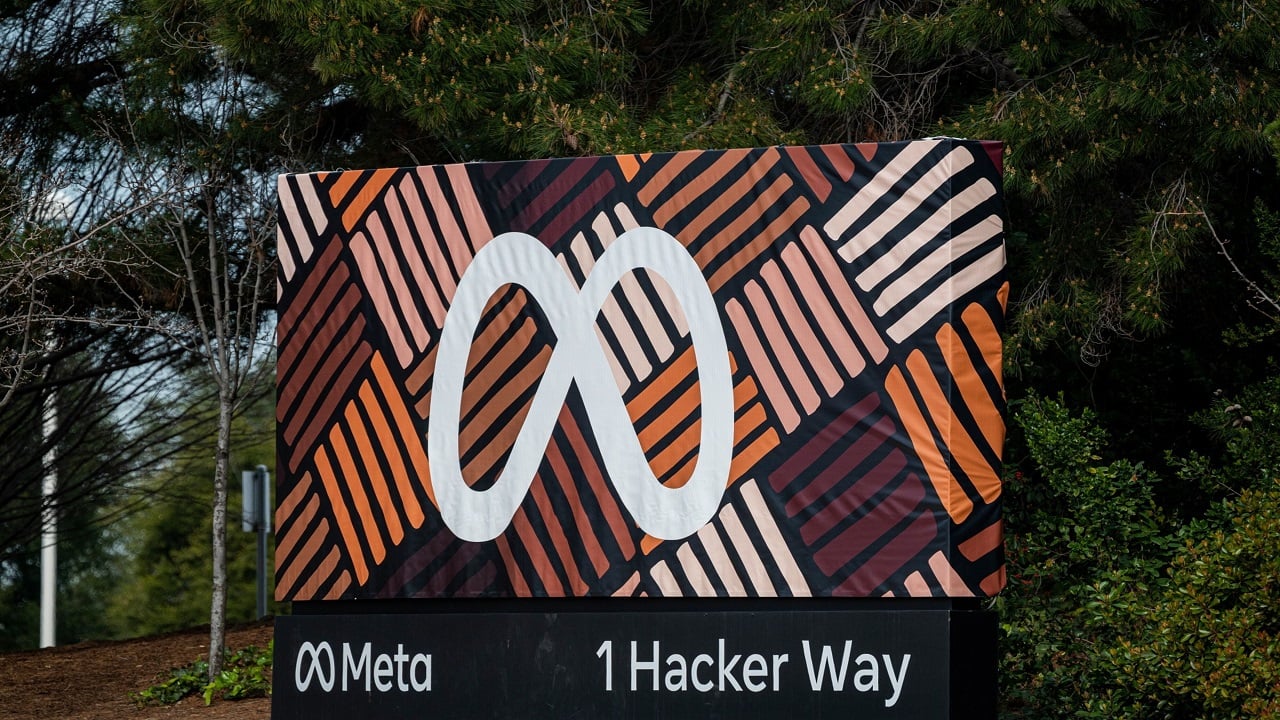 Meta to shut Workplace app to focus on AI, metaverse