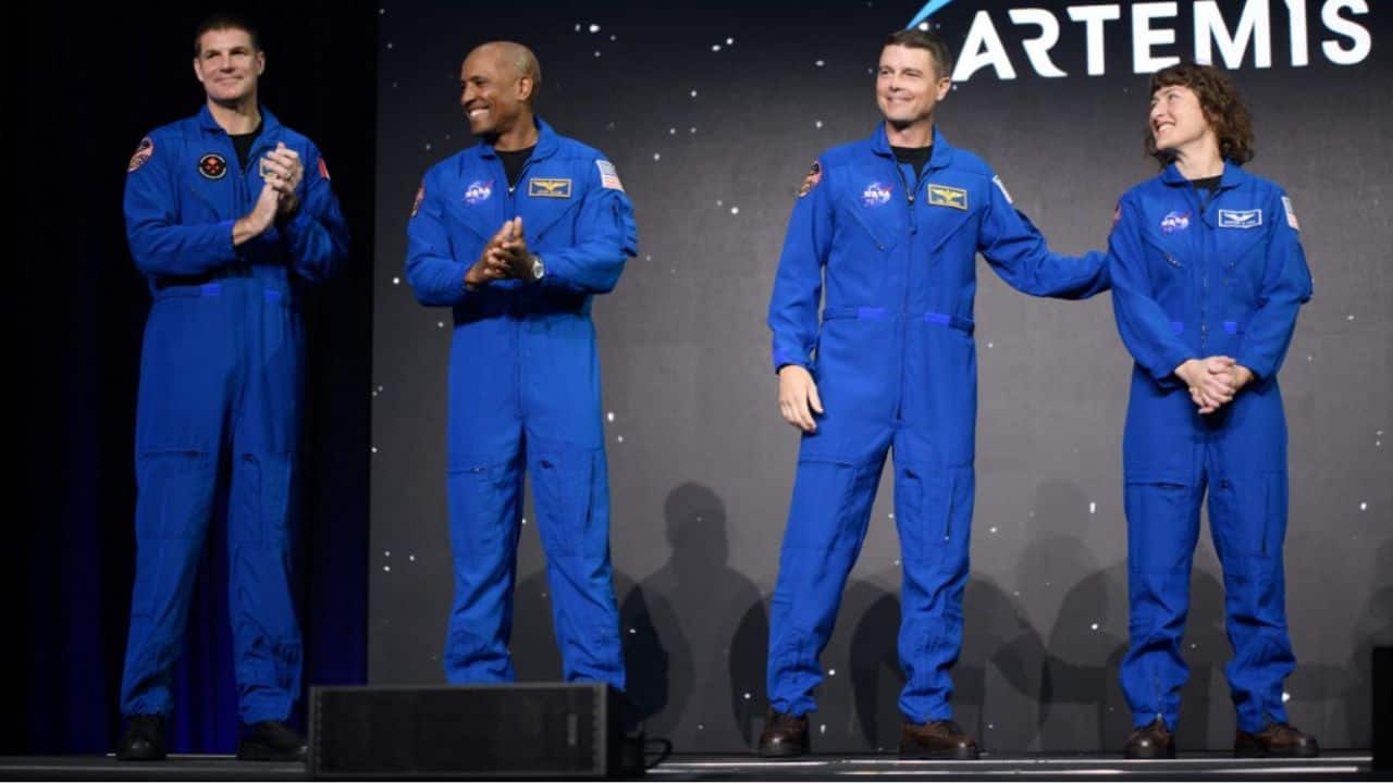 Nasa Announces Artemis Ii Moon Mission Crew First Woman Black
