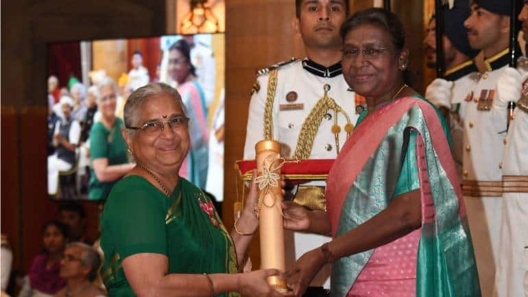 Sudha Murty receives Padma Bhushan from President Droupadi Murmu. Watch