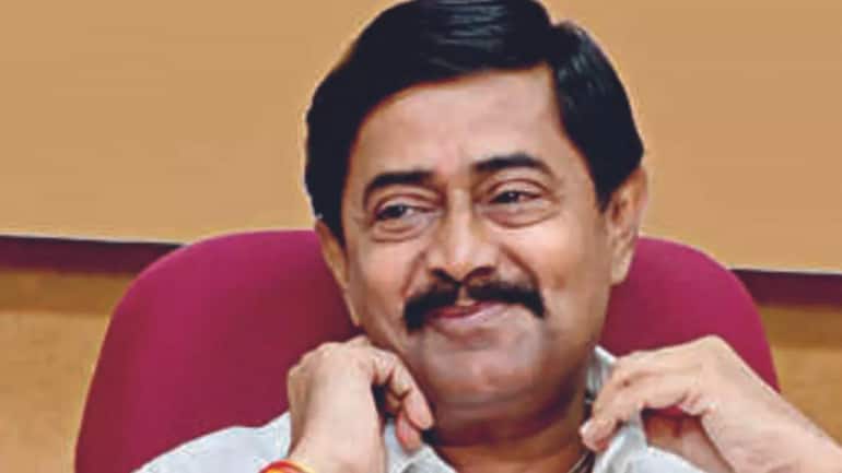 Former BJP minister Deepak Joshi joins Congress ahead of Madhya Pradesh ...