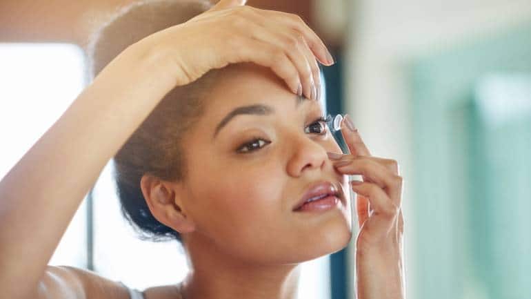 Contact lenses and eye problems: Simple tips to protect yourself from ...