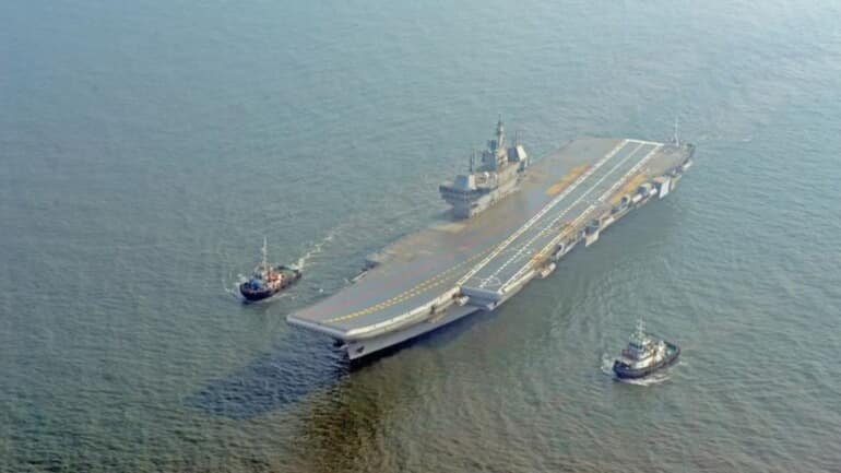 MiG-29K fighter makes maiden night landing on INS Vikrant; Navy terms ...