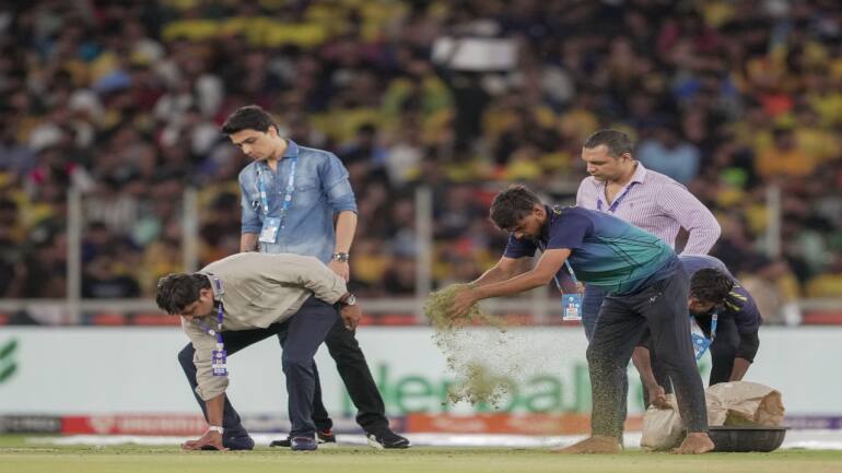 Chennai to chase 171 in 15 overs at rain-hit IPL final