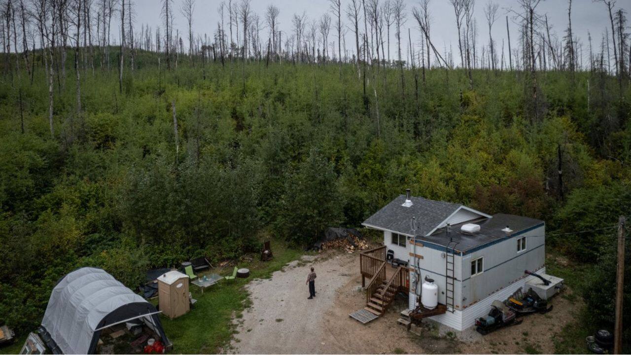 Canada awaits wildfire help, as thousands more may flee