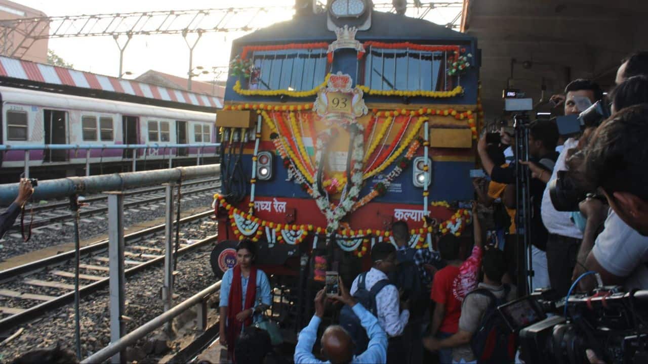 India's first luxury train Deccan Queen Express completes 93 years of ...
