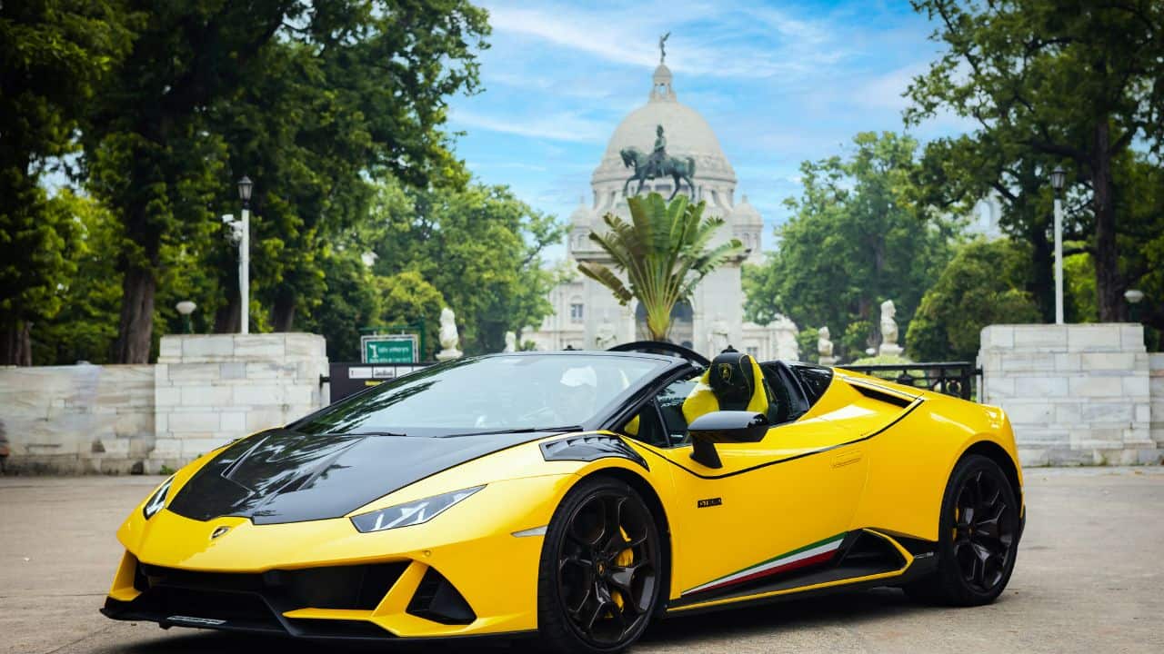 Lamborghini celebrates milestone in India: 150th Huracán delivery marks ...