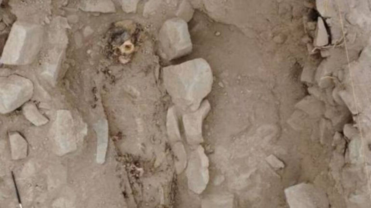 Archaeologists in Peru find 3,000-year-old mummy in Lima: See Pics ...
