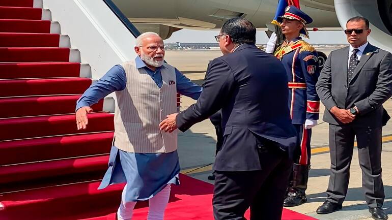 PM Modi arrives in Cairo on two-day state visit