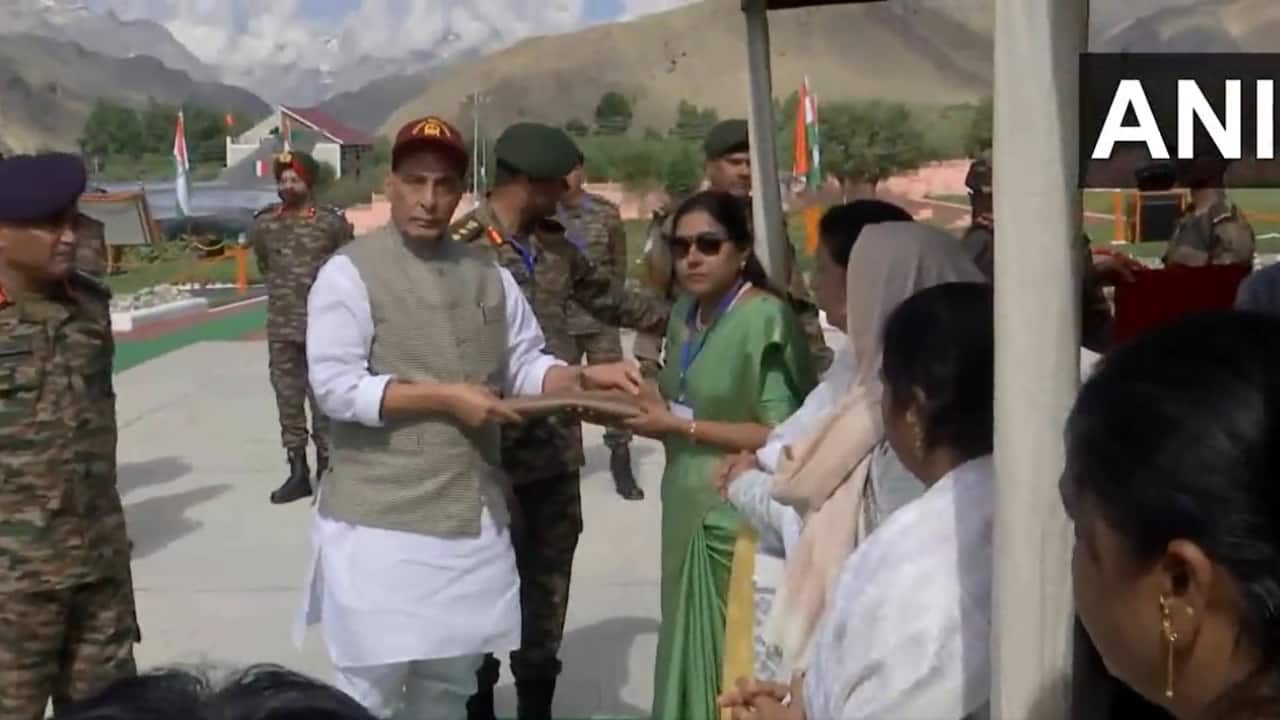 24th Kargil Vijay Diwas: India pays tribute to 1999 war heroes