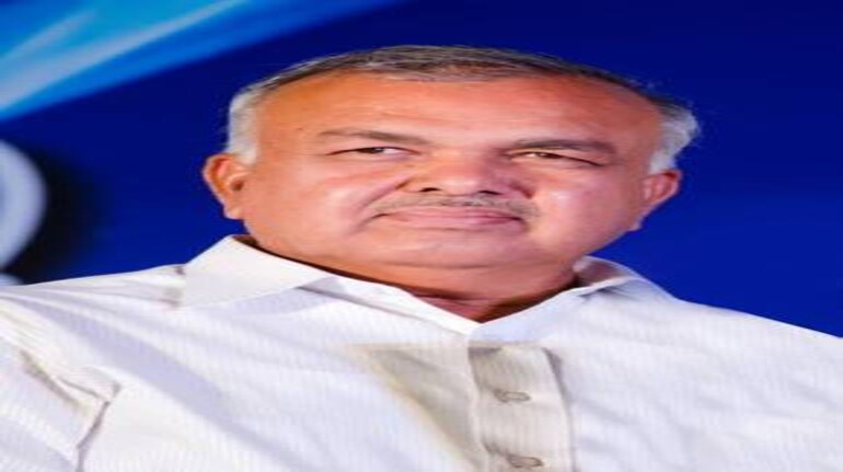 Karnataka transporters call off strike after minister's assurance; set ... Karnataka transporters call off strike after minister's assurance; set ...