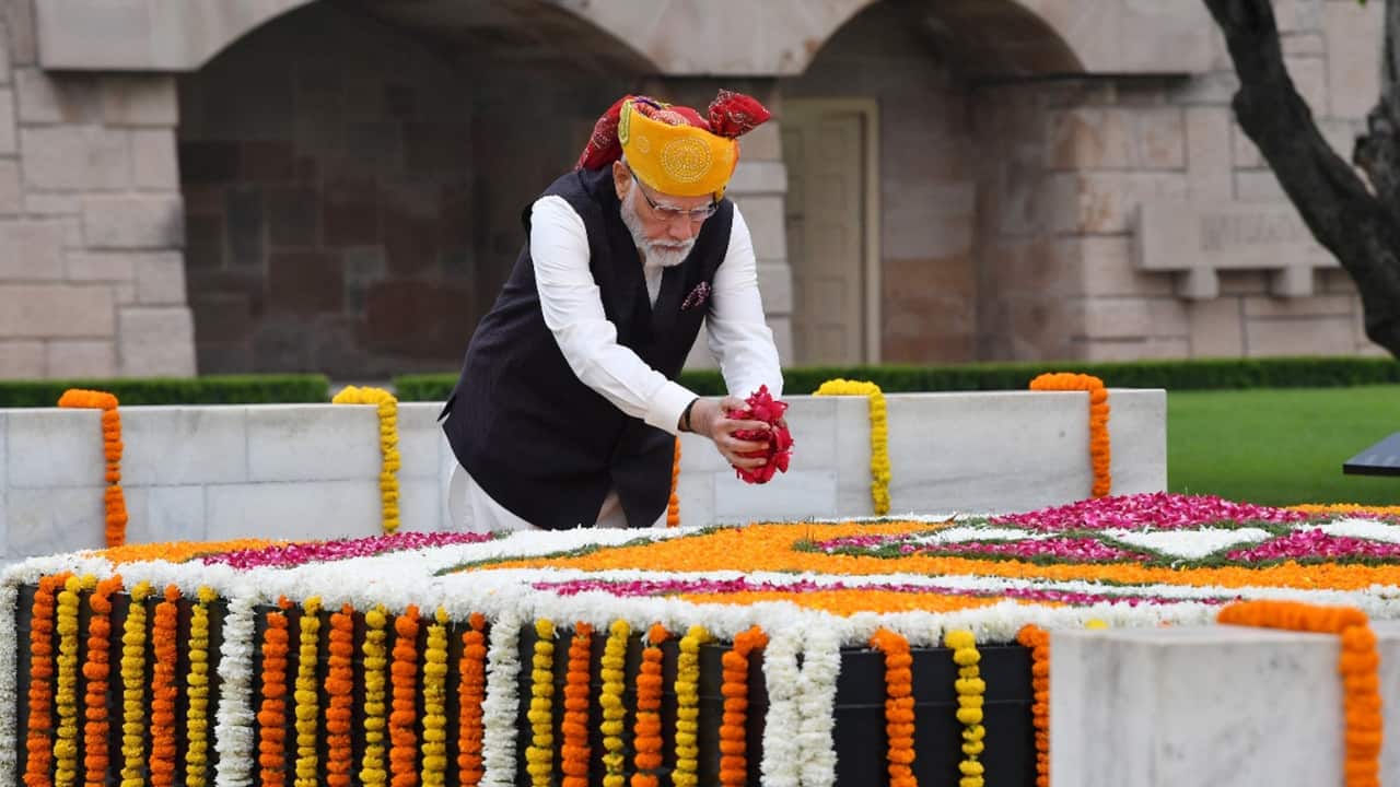 Independence Day 2023: PM Modi hoists the Tricolour at the Red Fort; highlights of his speech