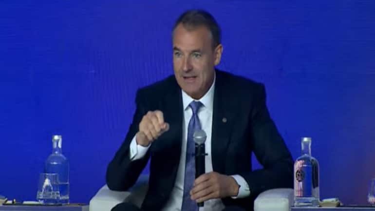 BP CEO calls for more oil and gas investment while prioritising energy ...