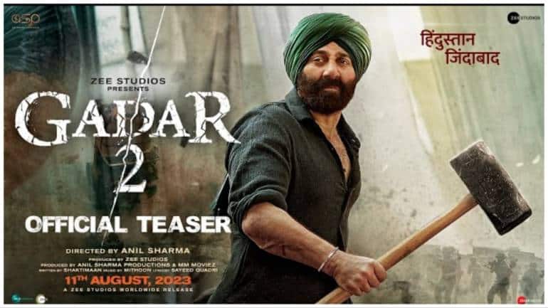 Fight breaks out inside theatre during 'Gadar 2' screening. Viral video