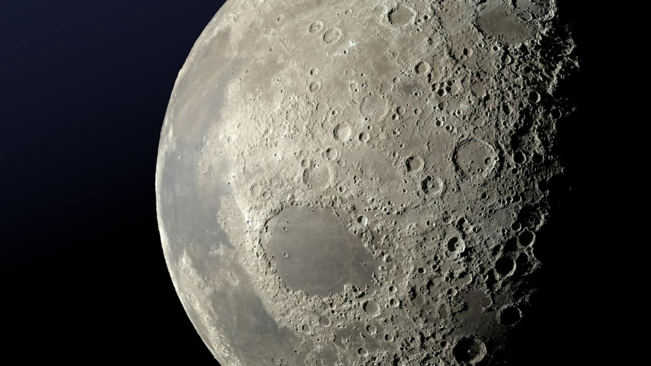 Fake Moon Landings Revealed