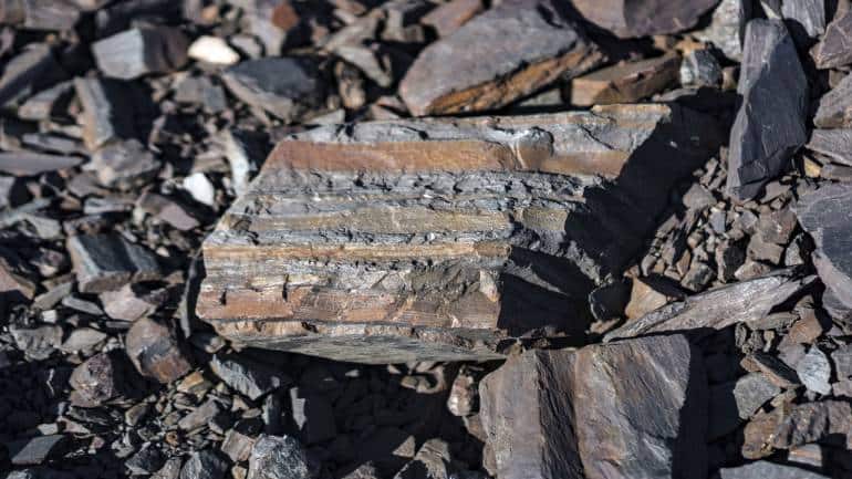 NMDC hikes lump ore price to Rs 5,200 & fines price to Rs 4,460/tonne