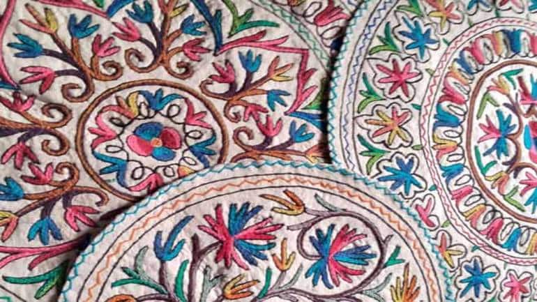 Kashmir witnesses the revival of Namda craft after three decades