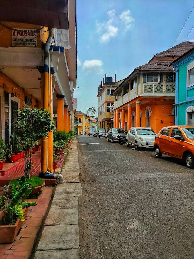 101 guide to Goa's islands, bazaars, bakeries, taverns, trails ...