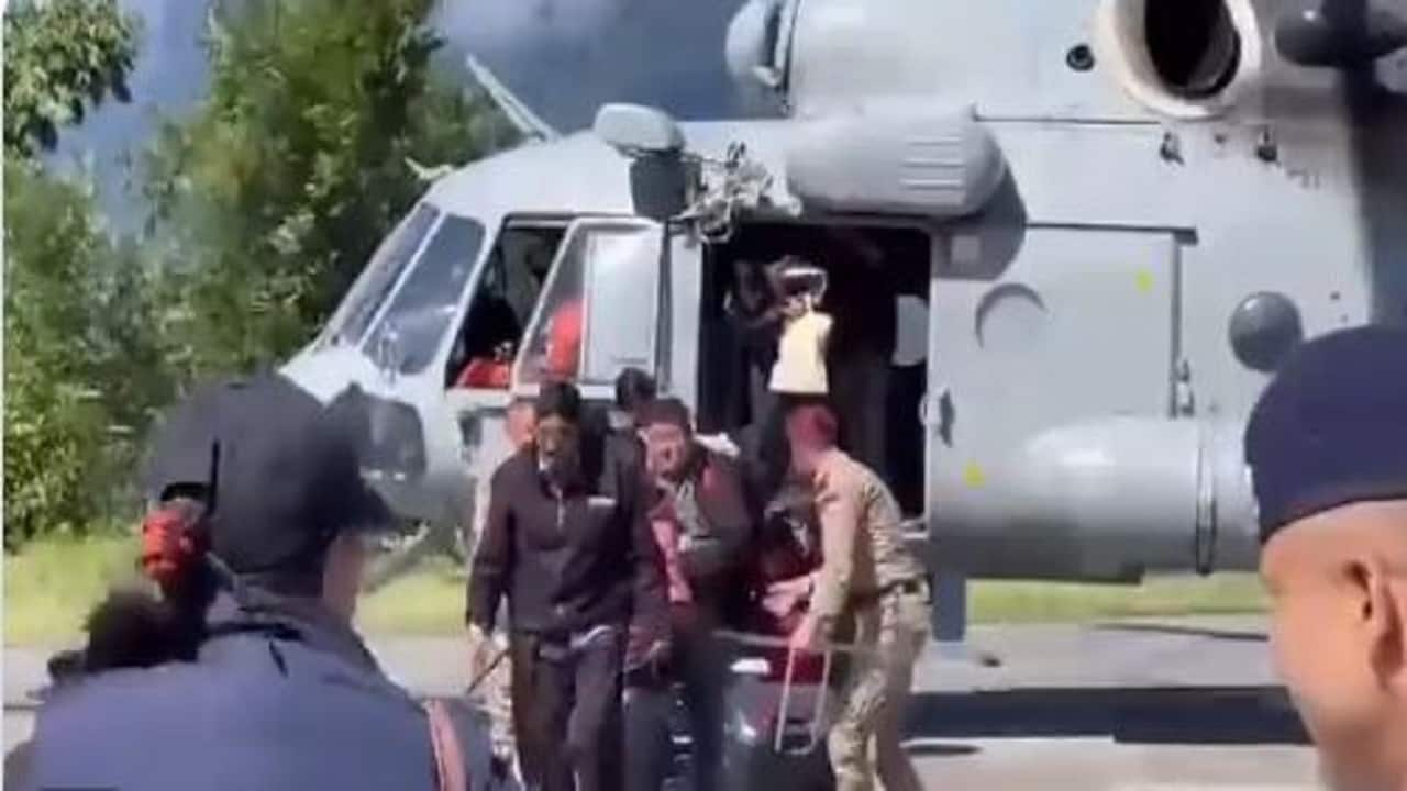 Sikkim floods: Indian Army to the rescue again, rescues tourists in ...