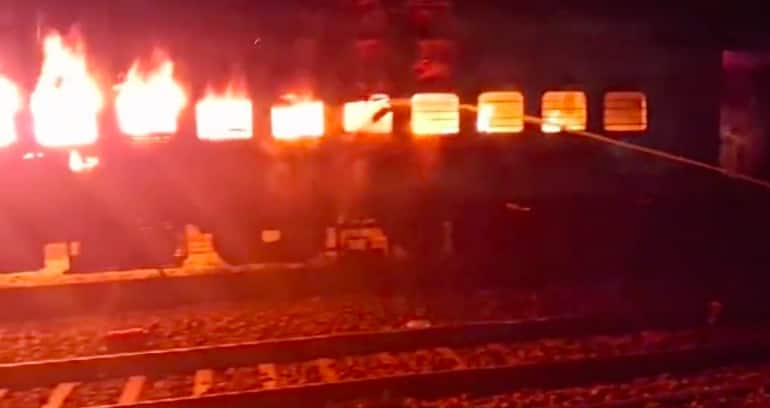 Four killed, many injured after train travelling from town bordering ...