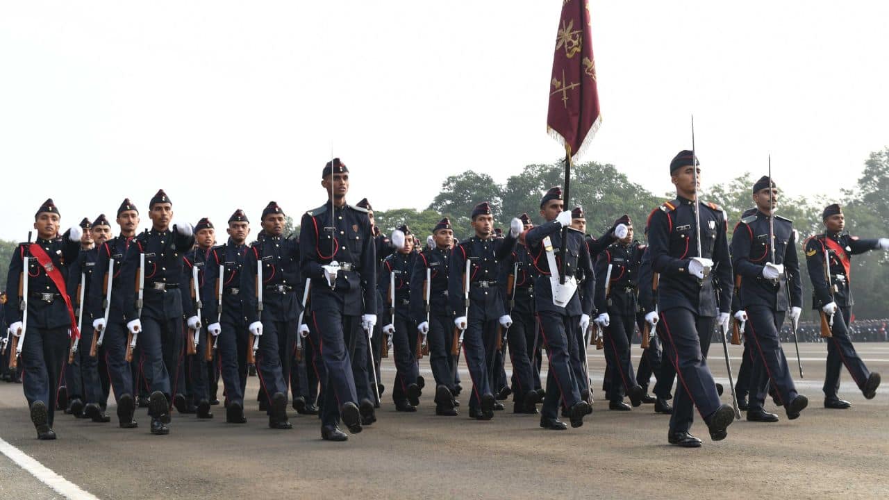 President Droupadi Murmu reviews Passing Out Parade of 145th course of NDA